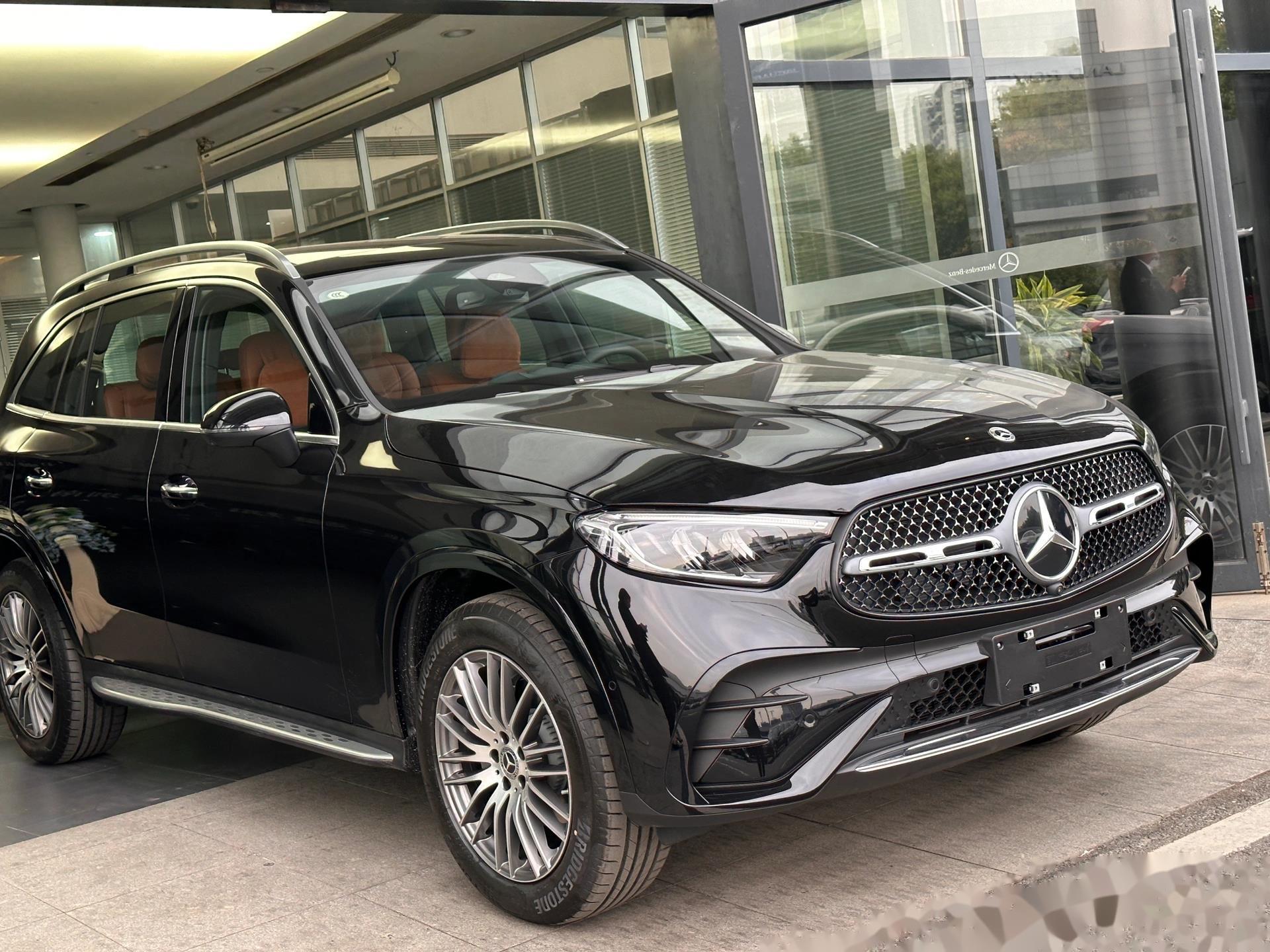 2023款GLC 300L 奔驰新款 GLC 300L 到啦 妥妥的七座车能不心_奔驰GLC社区_易车社区