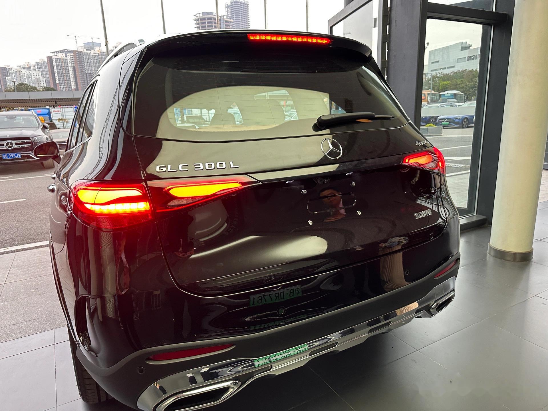 2023款GLC 300L 奔驰新款 GLC 300L 到啦 妥妥的七座车能不心_奔驰GLC社区_易车社区