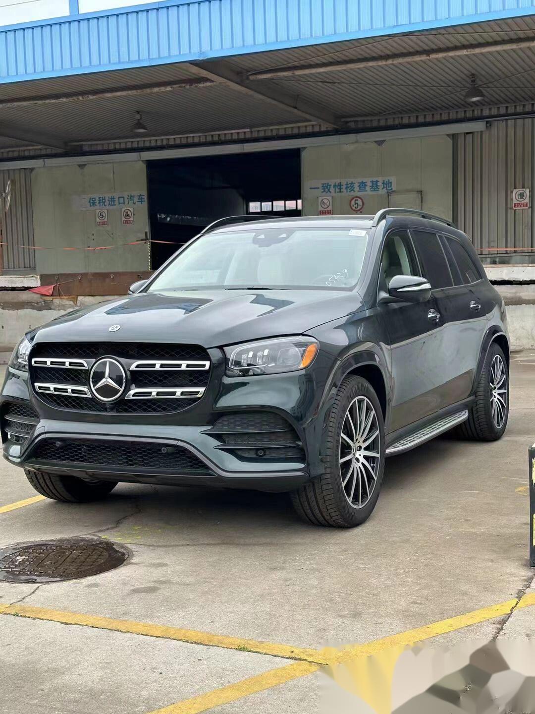 奔驰GLS450全尺寸SUV 大智若愚 23款美规GLS450 祖母绿/米 配置_奔驰GLS社区_易车社区